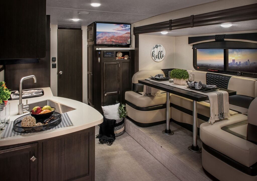 The World’s First Self-Sustainable Light Weight RV | The Extravagant