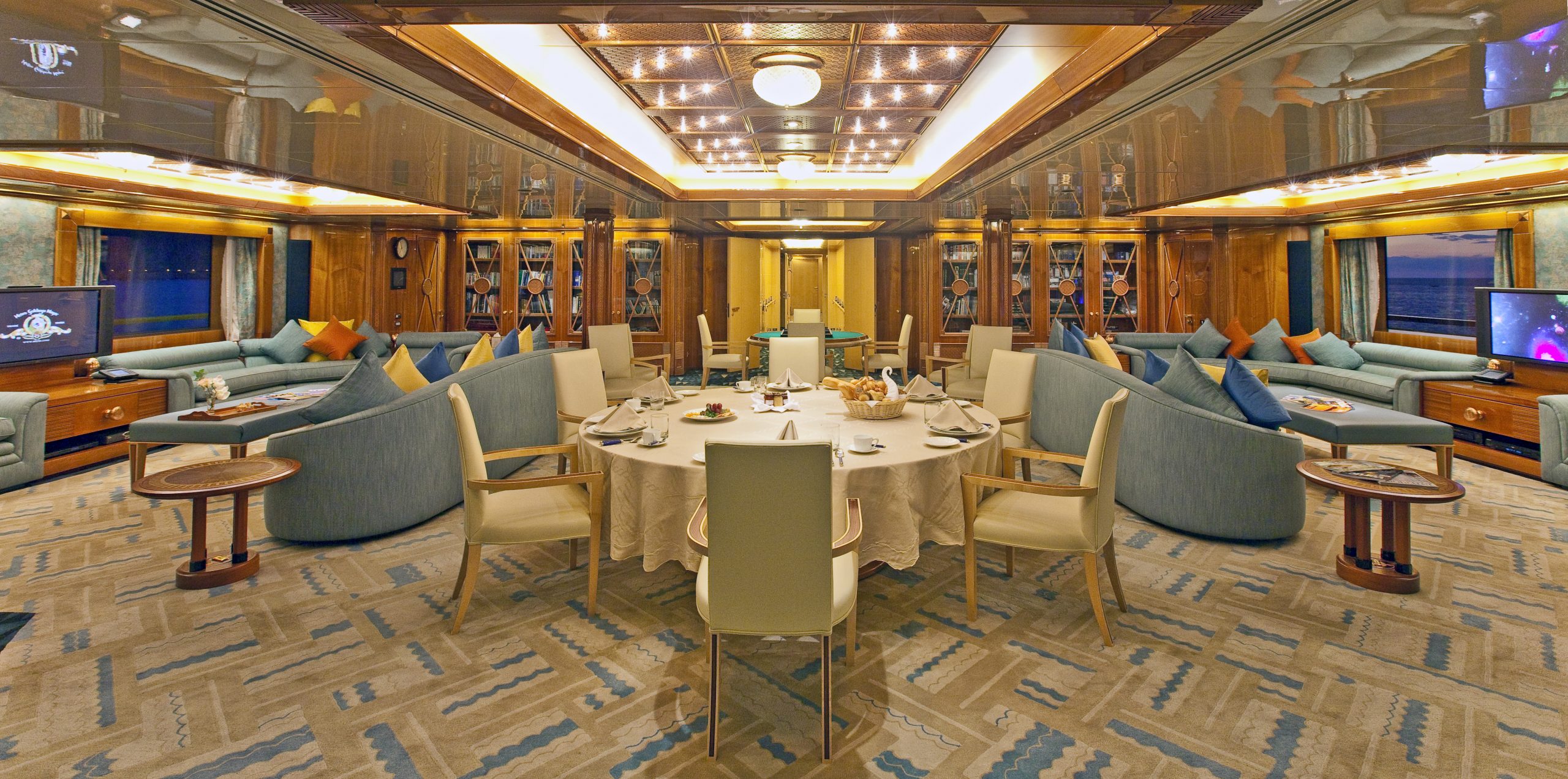 The Legendary 105 Meter Lady Moura Now Available For Sale For The First ...