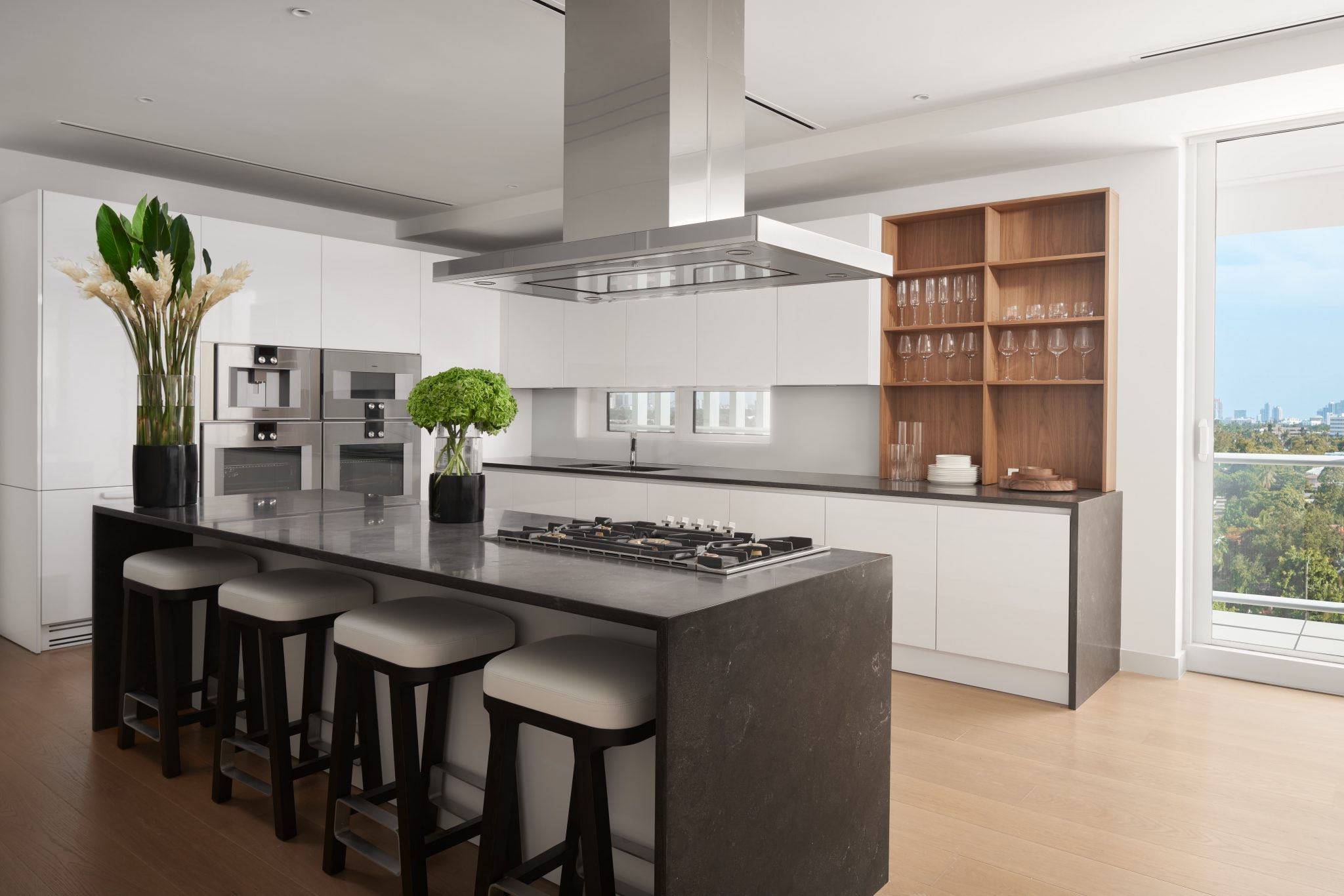 The LIAIGRE Penthouse at Ritz-Carlton Residences, Miami Beach – The ...