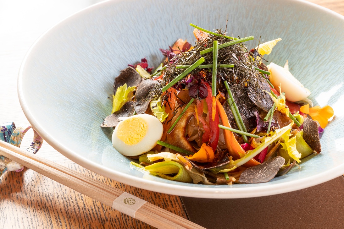 An Interview with Chef Takeo Yamazaki of YOSHI – The Extravagant